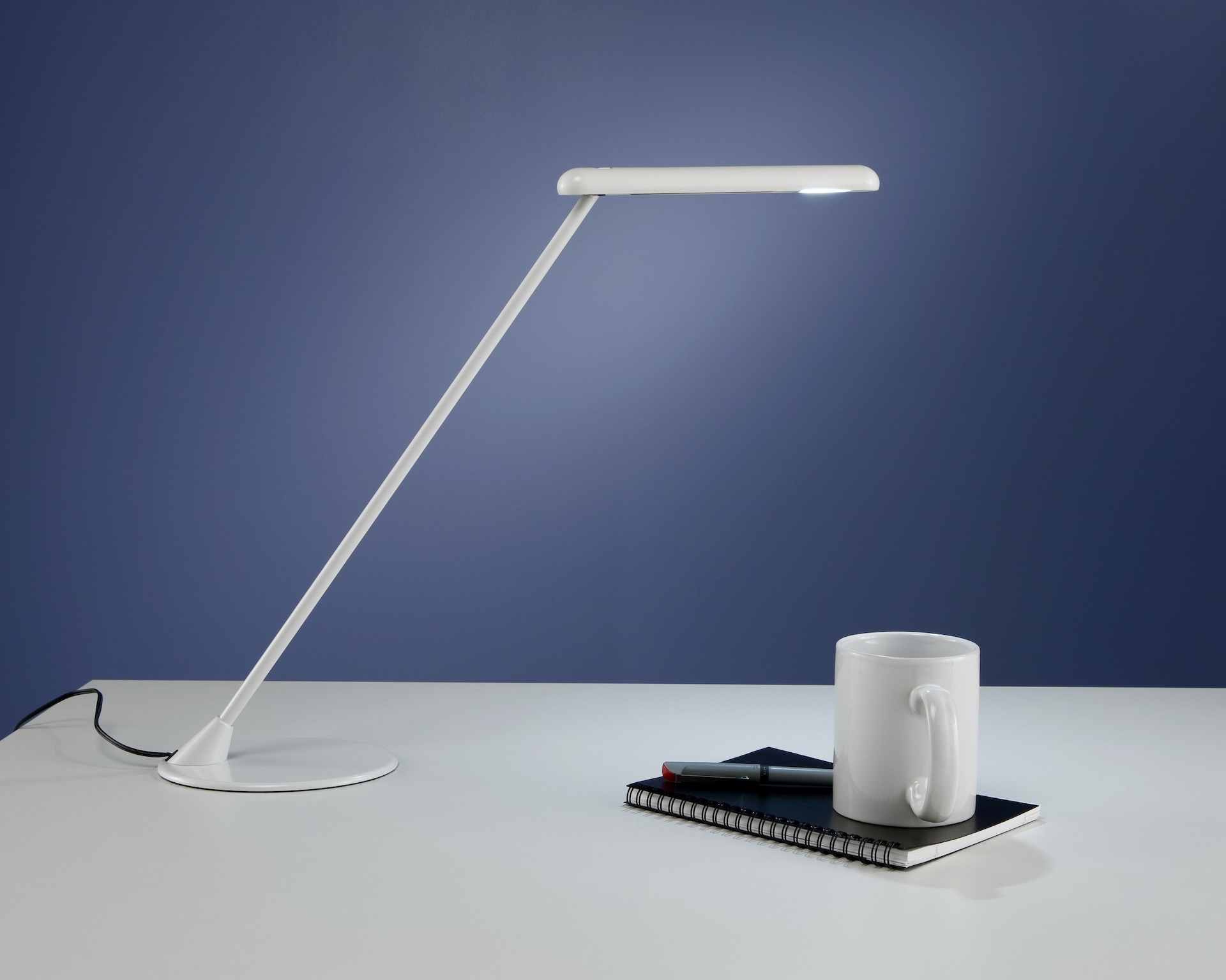 Flute Personal Light in White - Herman Miller