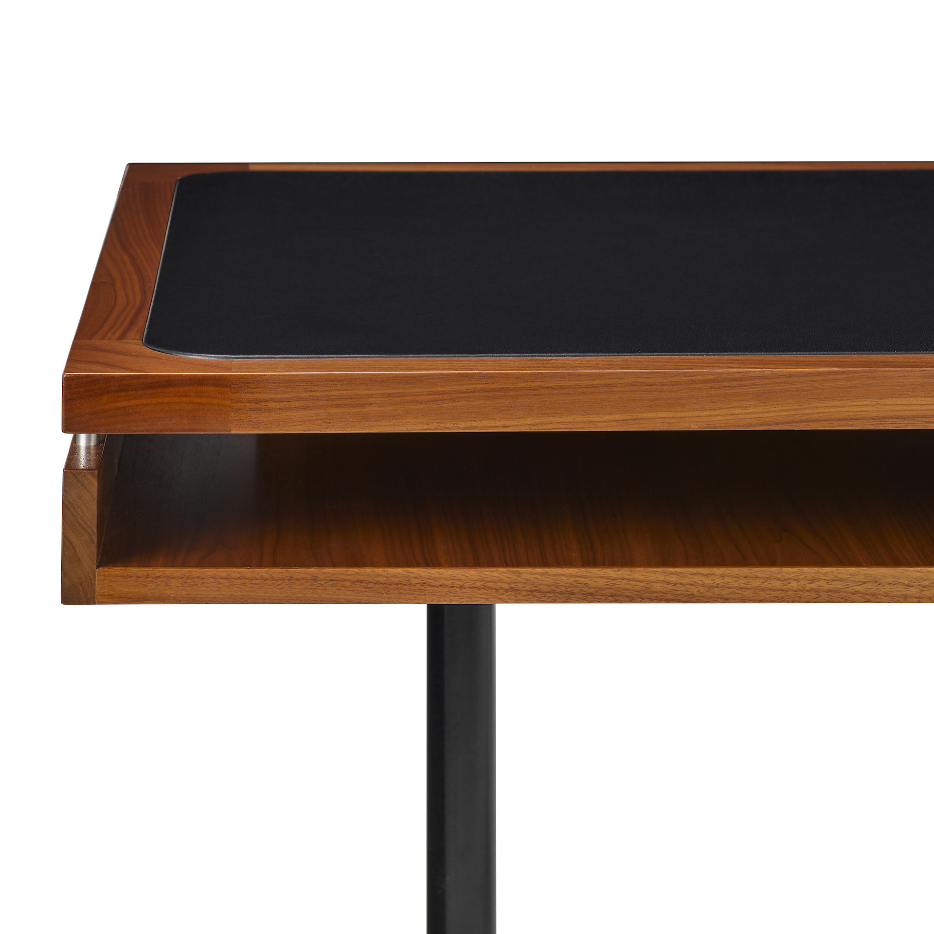 Eames 2500 Series Executive Desk - Herman Miller